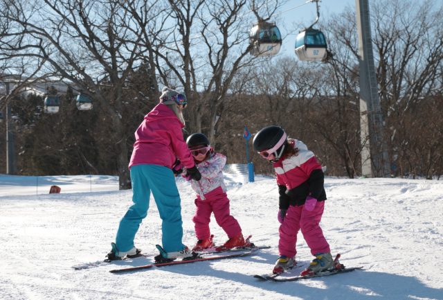 Ski & Snowboard School | Aomori Spring Resort